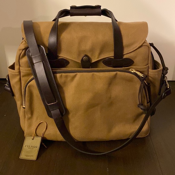 Filson | Bags | Filson Padded Computer Bag Color Tan | Poshmark